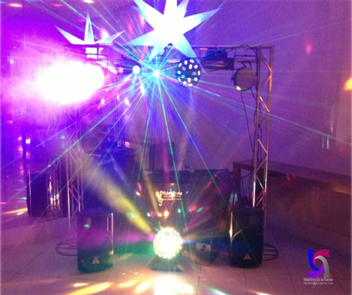 VideoFesta - DJ, Videokê, Voz e Violão, Telão, Tenda, Fonte de Chocolate